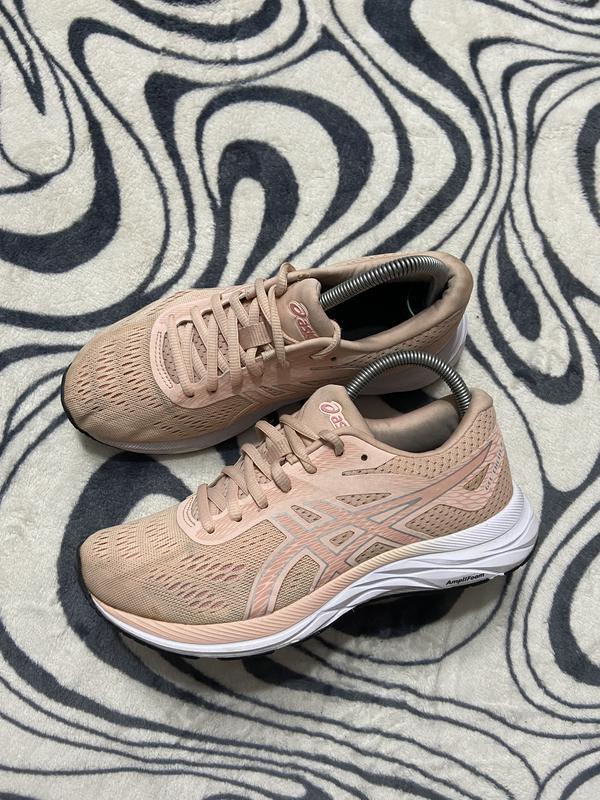 Кросівки Asics — ціна 750 грн у каталозі Кросівки Купити жіночі речі за доступною ціною на Шафі