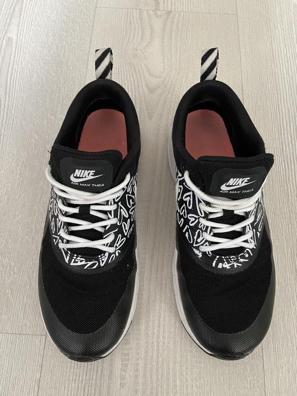 Кросівки Nike — ціна 850 грн у каталозі Кросівки Купити жіночі речі за доступною ціною на Шафі