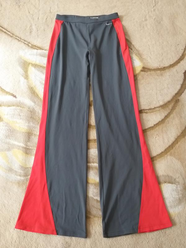 Nike оригинал. спортивные штаны клеш. трубы. палаццо. — ціна 220 грн у ...