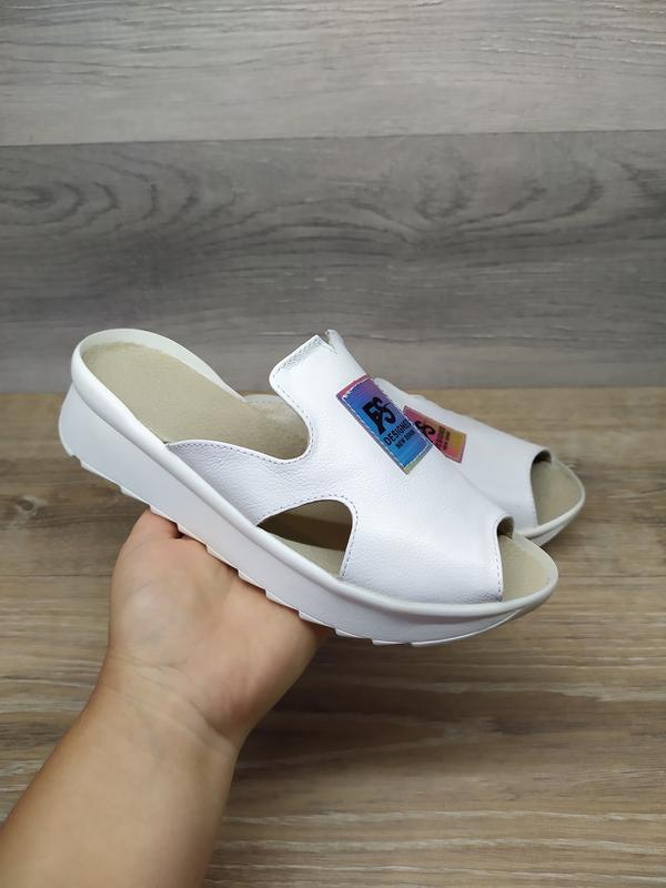 Шкіряні шльопанці 40 розміру модель 1983 — ціна 1251 грн у каталозі Шльопанці Купити жіночі