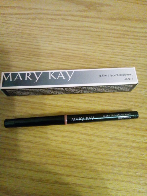 Карандаш для губ Mary Kay — цена 264 грн в каталоге Декоративная