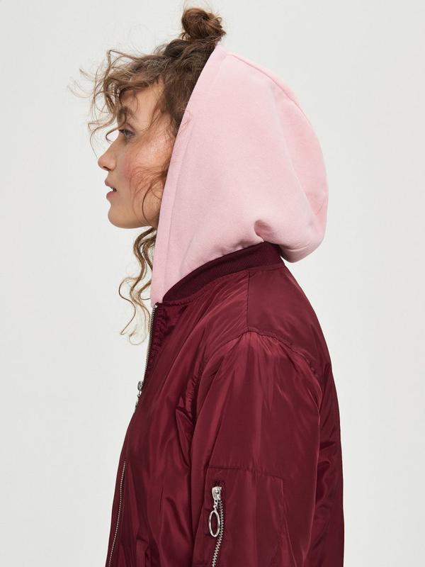 Жіноча куртка — ціна 450 грн у каталозі Куртки Купити жіночі речі за