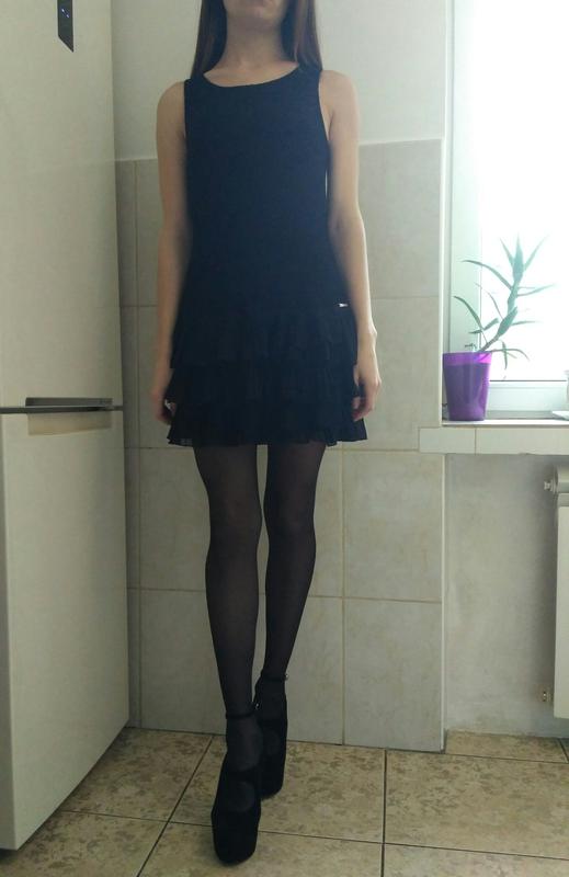 Чорне плаття з рюшами акція 20 на все — ціна 18 грн у каталозі Короткі сукні Купити жіночі