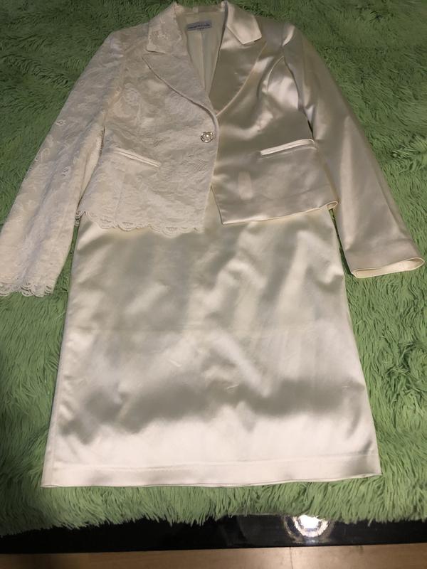 Супер нарядний костюм білий — ціна 300 грн у каталозі Короткі сукні Купити жіночі речі за