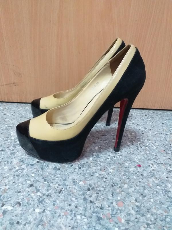 Туфлі на високому каблуці — ціна 150 грн у каталозі Туфлі Купити жіночі речі за доступною ціною