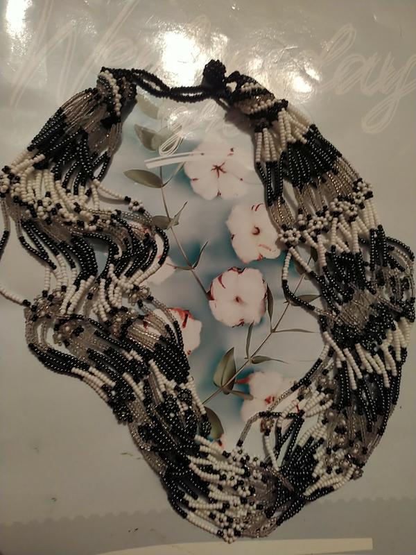 Кольє — ціна 150 грн у каталозі Кольє і намиста Купити аксесуари за доступною ціною на Шафі