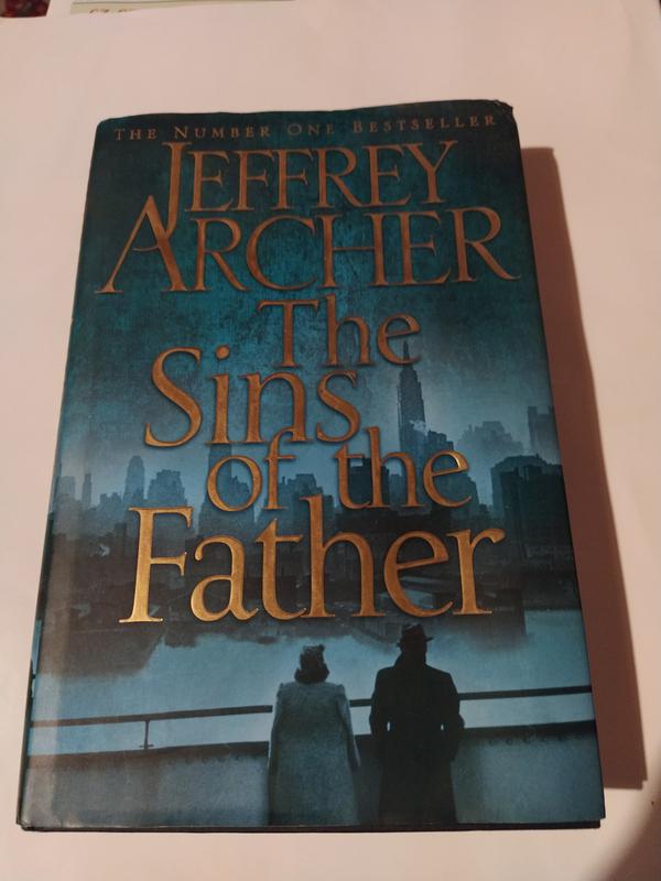 Бестселер книга англійською мовою джефрі арчер гріхи отця — цена 500 грн в каталоге