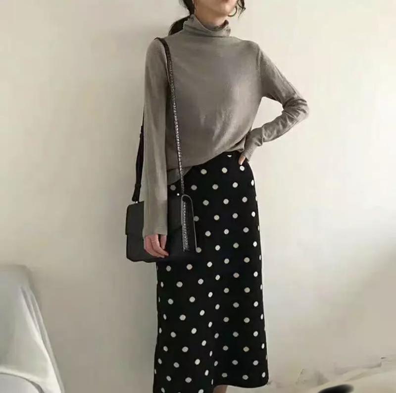 Спідниця асиметрія з розрізом — ціна 150 грн у каталозі Міді спідниці Купити жіночі речі за