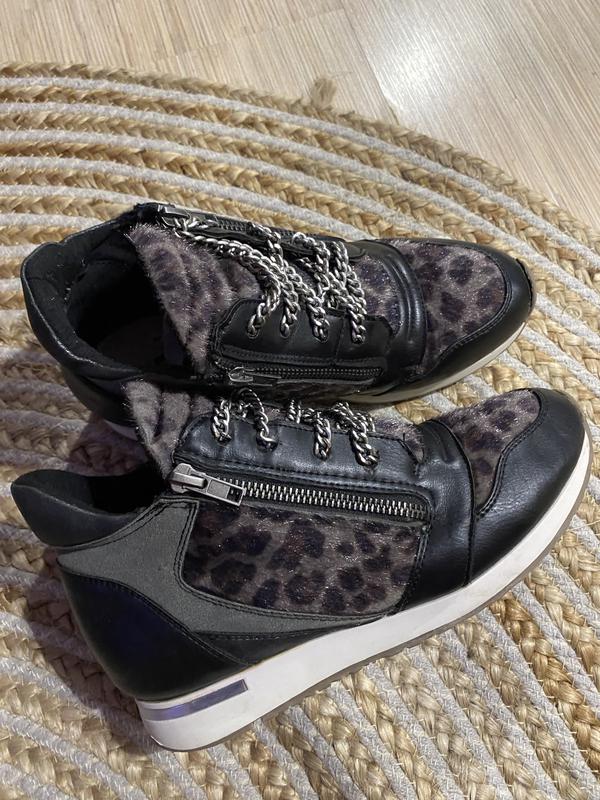 Кросівки італія — ціна 950 грн у каталозі Кросівки Купити жіночі речі ...