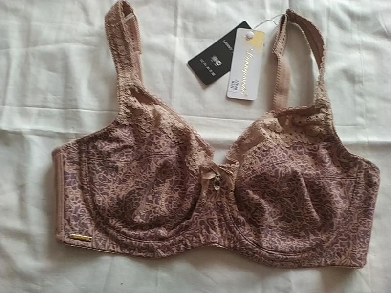 Бюстгальтер — ціна 260 грн у каталозі Бюстгальтери Купити жіночі речі за доступною ціною на Шафі