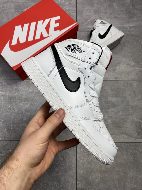 Женские кожаные черно-белые кроссовки nike air jordan 1 retro 🆕 ...