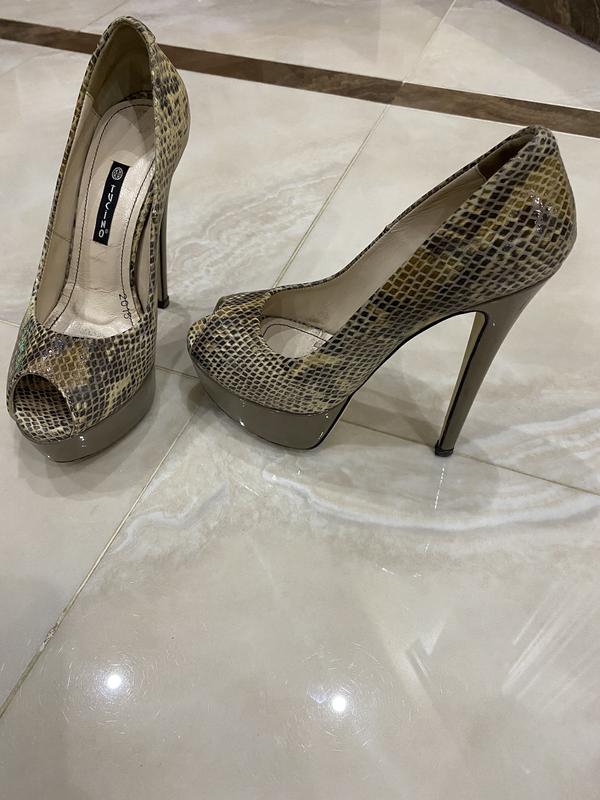 Туфлі босоніжки — ціна 450 грн у каталозі Босоніжки Купити жіночі речі за доступною ціною на