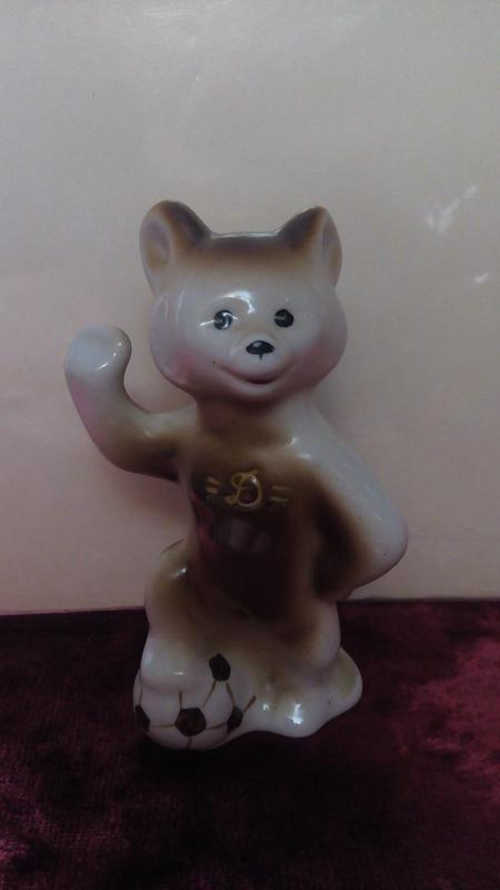 Статуетка фігурка срср олімпійський ведмедик футболіст динамо — ціна 450 грн у каталозі