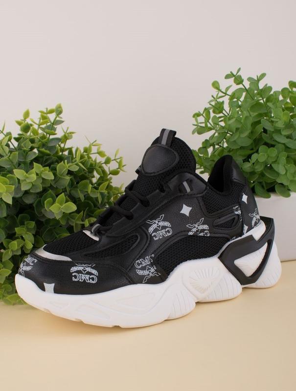 Кросовочки — ціна 599 грн у каталозі Кросівки Купити жіночі речі за доступною ціною на Шафі