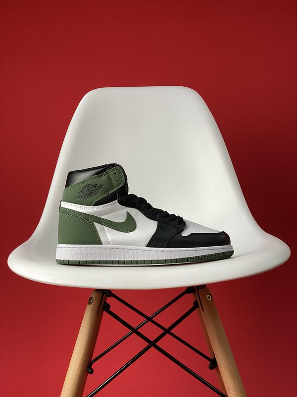 Кросівки Nike Air Jordan 1 — ціна 1750 грн у каталозі Кросівки Купити