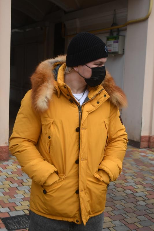 Мужской желтый пуховик Tommy Hilfiger с лисой — цена 4000 грн в каталоге Пуховики Купить мужские