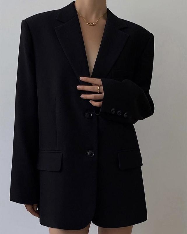 Базовый чёрный оверсайз пиджак/жакет винтаж с мужского плеча как zara ...