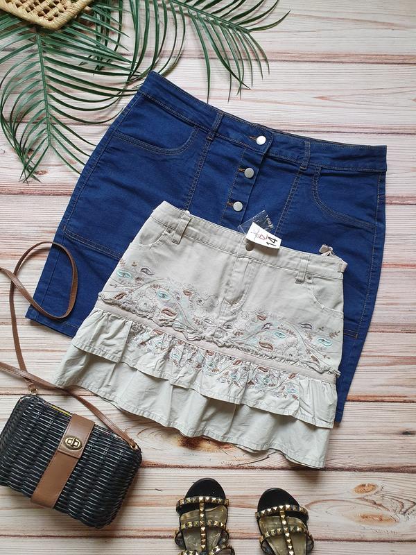 Натуральна коттоновая спідниця з вишивкою і рюшами — ціна 85 грн у