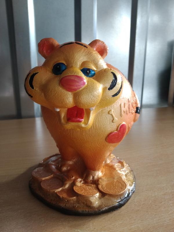 Копилка — цена 100 грн в каталоге Статуэтки Купить товары для дома и быта по доступной цене на