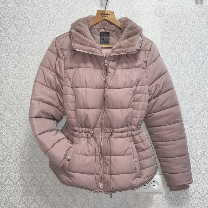 Куртка жіноча — ціна 490 грн у каталозі Куртки Купити жіночі речі за доступною ціною на Шафі