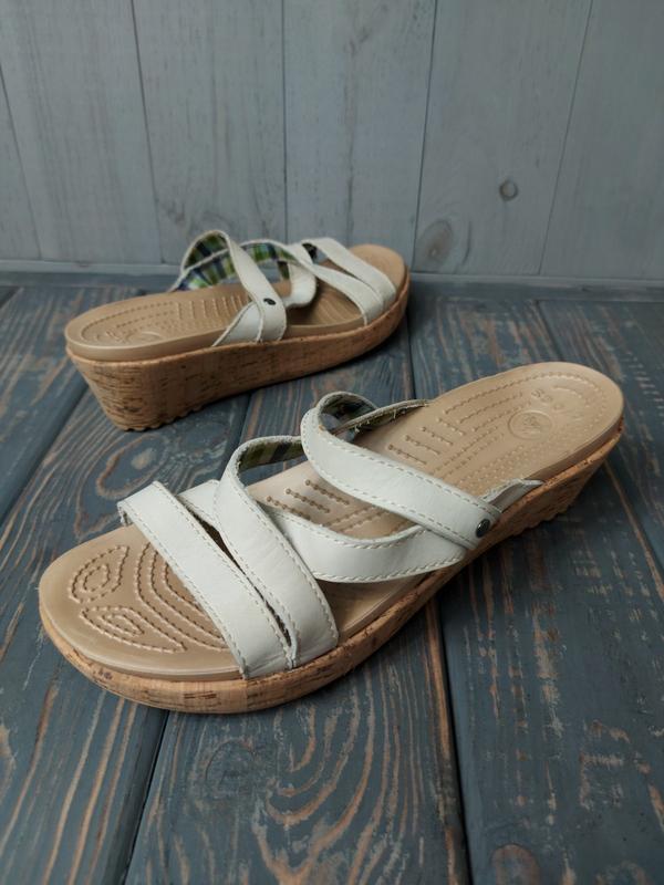 Шльопанці Crocs — ціна 350 грн у каталозі Шльопанці Купити жіночі речі за доступною ціною на