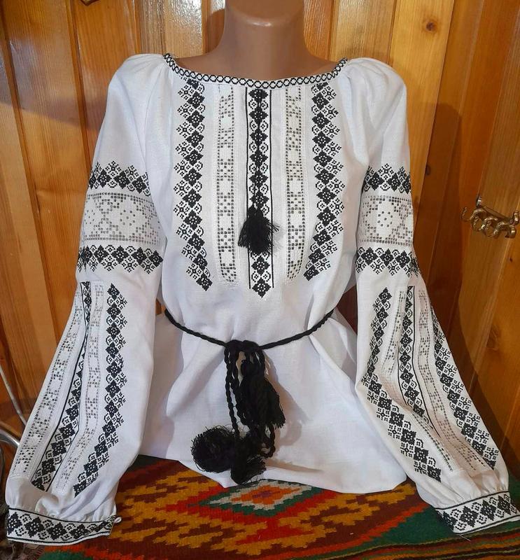Вишиванка — цена 1600 грн в каталоге Вышиванки Купить женские вещи по доступной цене на Шафе