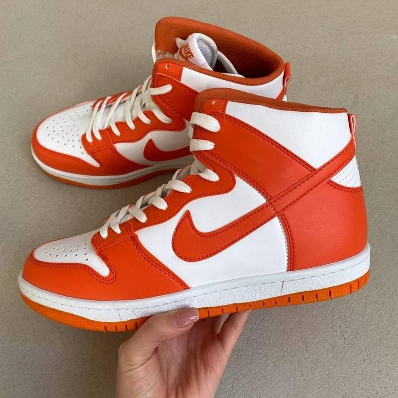 Жіночі кросівки — ціна 2050 грн у каталозі Кросівки Купити жіночі речі