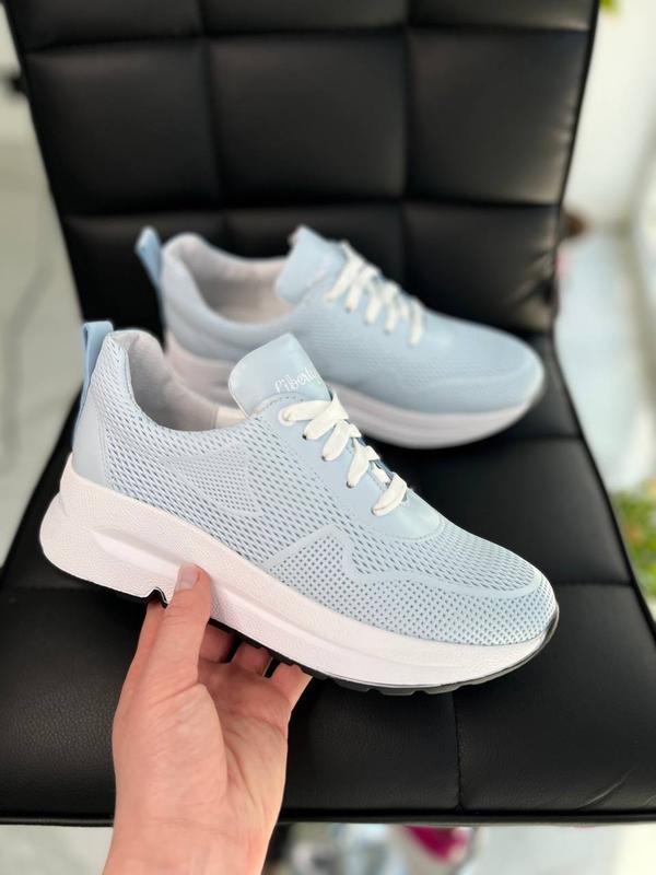 Жіночі шкіряні кросівки блакитні перфорація — ціна 2400 грн у каталозі