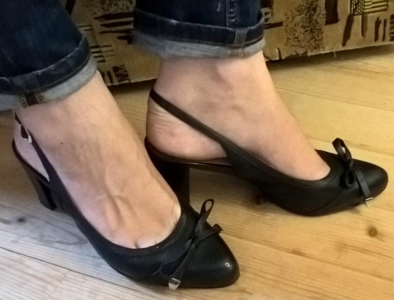 Туфлі босоніжки шкіряні — ціна 300 грн у каталозі Туфлі Купити жіночі речі за доступною ціною на