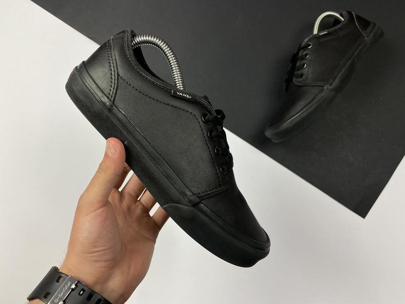 Кеди Vans Classic Original чорні шкіряні — ціна 699 грн у каталозі Кеди Купити жіночі речі за