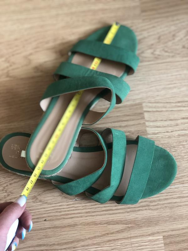 Шльопанці Primark — ціна 300 грн у каталозі Шльопанці Купити жіночі речі за доступною ціною на