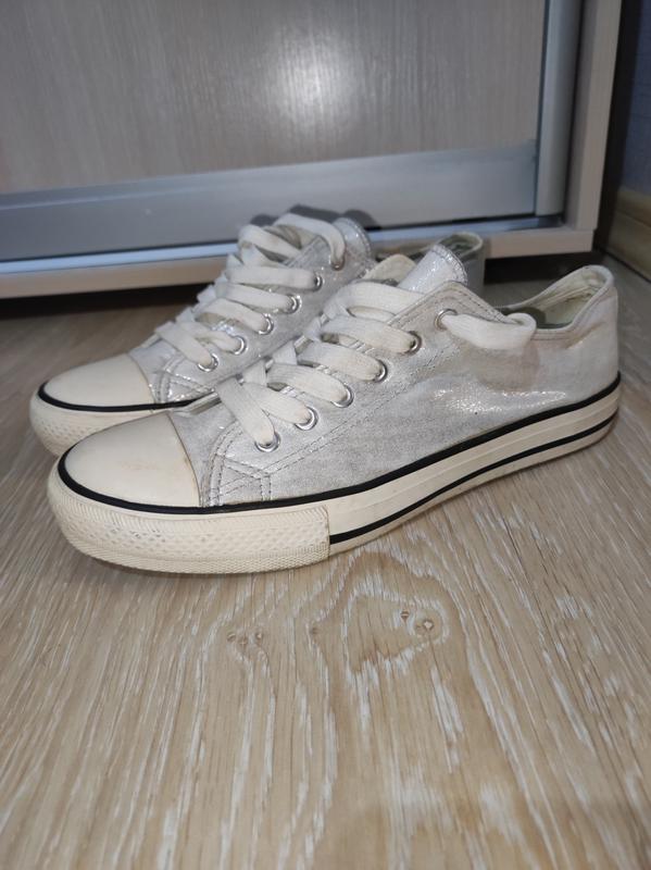 Кеди жіночі — цена 300 грн в каталоге Кеды Купить женские вещи по доступной цене на Шафе