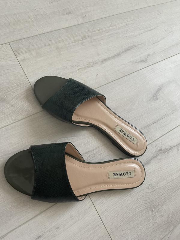 Шлепки — цена 470 грн в каталоге Шлепанцы Купить женские вещи по доступной цене на Шафе