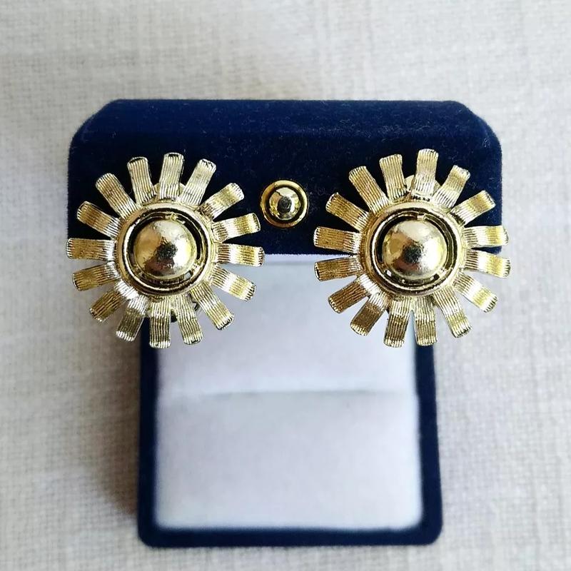 Вінтажні кліпси Coro — ціна 380 грн у каталозі Сережки Купити аксесуари за доступною ціною на