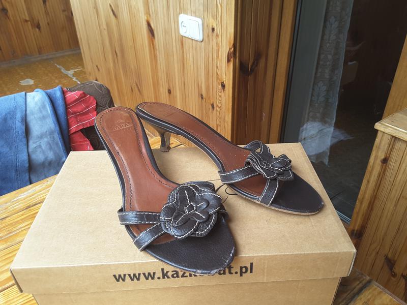 Шльопанці на підборах Zara — ціна 250 грн у каталозі Босоніжки Купити жіночі речі за доступною