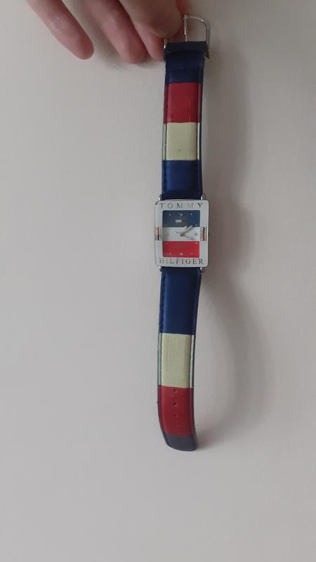 Годинник — ціна 500 грн у каталозі Годинники Купити аксесуари за