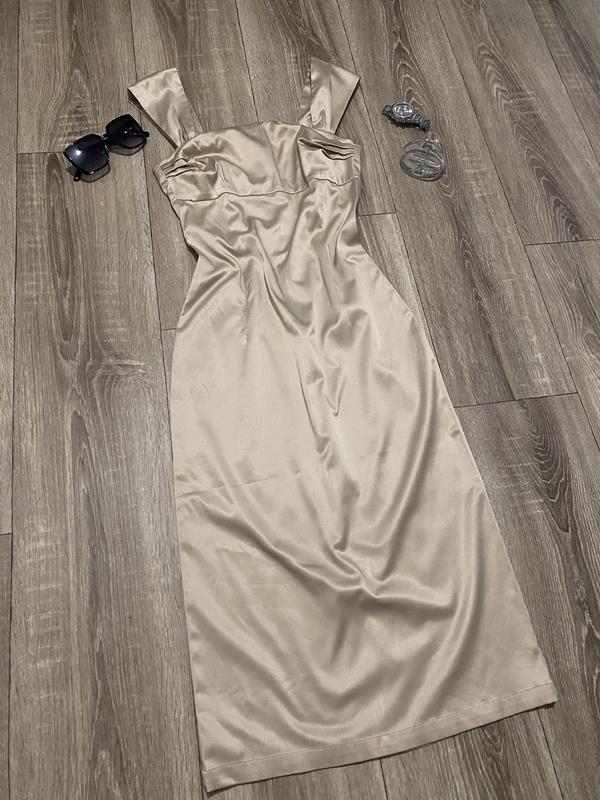 Шовкова сукня — ціна 200 грн у каталозі Вечірні сукні Купити жіночі речі за доступною ціною на