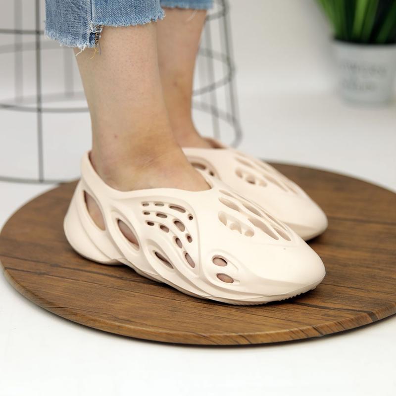 Босоніжки — ціна 920 грн у каталозі Кросівки Купити жіночі речі за доступною ціною на Шафі