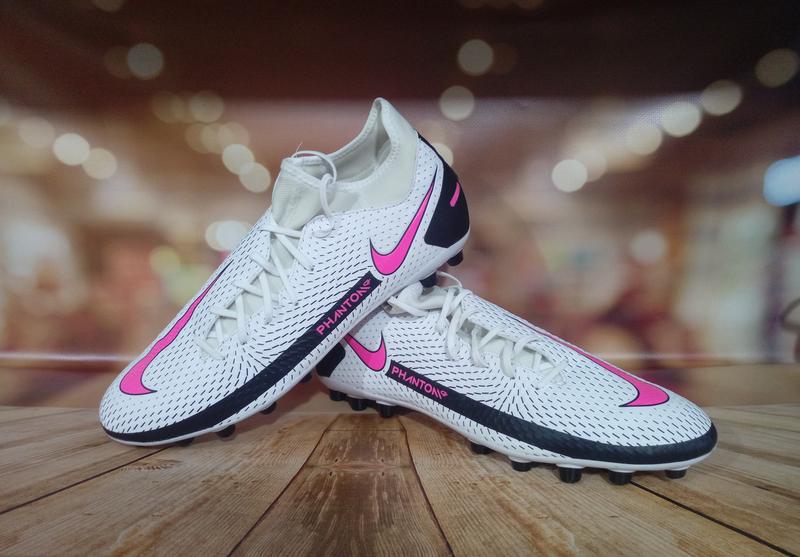 Nike как новые белые бутсы копы — цена 2180 грн в каталоге Бутсы Купить ...