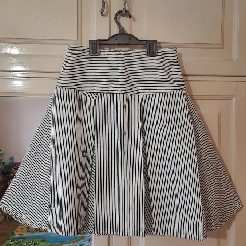 Спідниця сонце в смужку — ціна 400 грн у каталозі Міді спідниці Купити жіночі речі за доступною