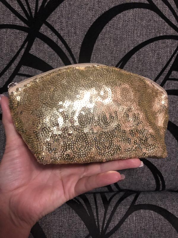 Косметичка — ціна 40 грн у каталозі Гаманці Купити аксесуари за доступною ціною на Шафі