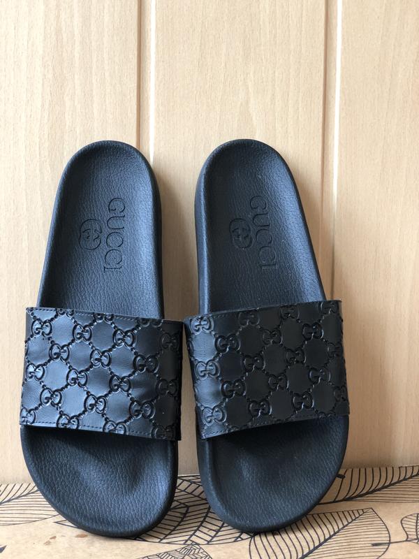 Тапочки Gucci — ціна 600 грн у каталозі Капці Купити чоловічі речі за доступною ціною на Шафі