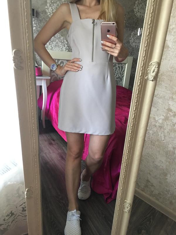 Нюдовый сарафан на широких бретелях — ціна 208 грн у каталозі Короткі сукні Купити жіночі речі