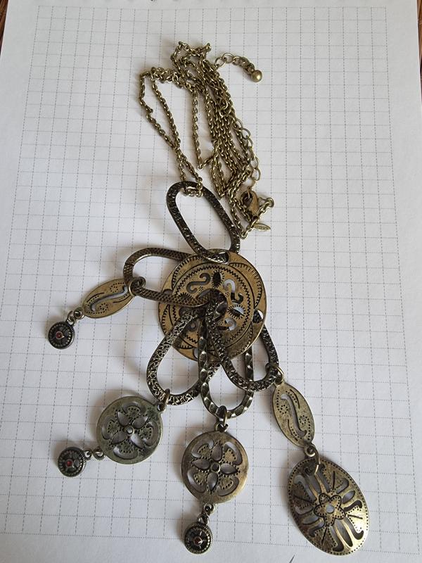 Кольє маркування маркування сотуар — ціна 115 грн у каталозі Кольє і намиста Купити аксесуари