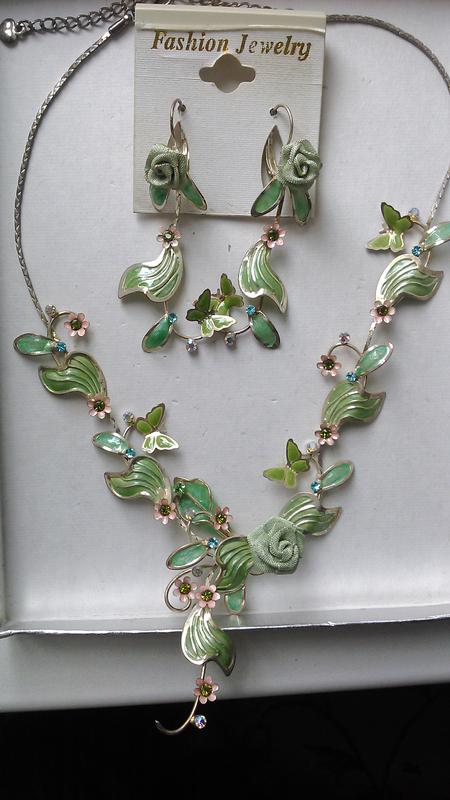 Біжутерія — ціна 60 грн у каталозі Інші аксесуари Купити аксесуари за доступною ціною на Шафі