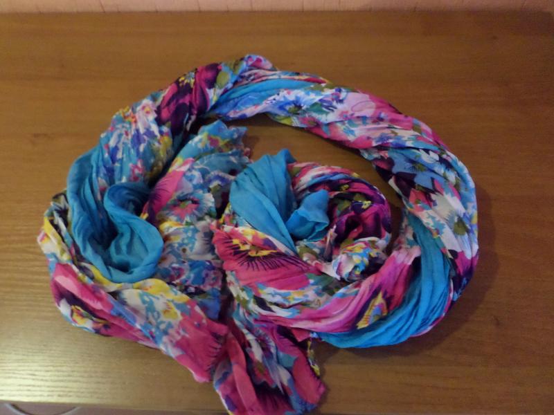 Великий шарф — ціна 150 грн у каталозі Шарфи Купити аксесуари за доступною ціною на Шафі