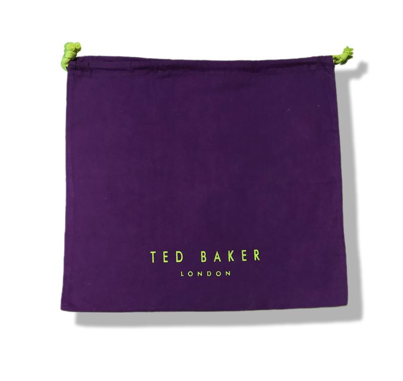 Пильник ted baker — цена 250 грн в каталоге Чехлы для одежды Купить ...