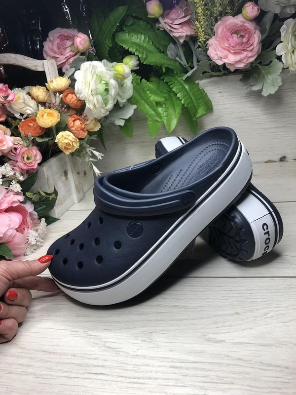 Сабо кроксы crocband platform black/white (чорно-білі) — цена 1540 грн ...