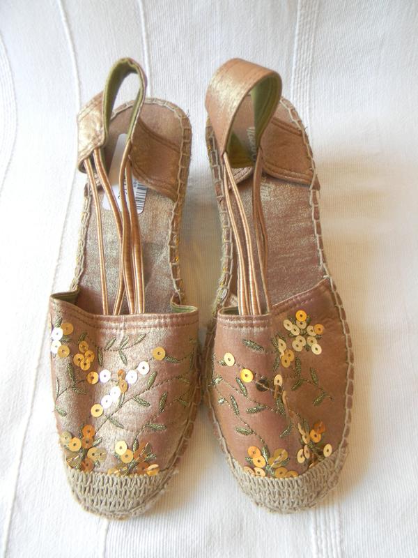 Текстильні босоніжки Paolo Santini р 38 ст 24см нові — ціна 362 грн у каталозі Босоніжки