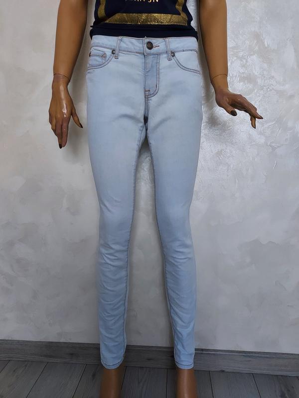 Джинси — ціна 100 грн у каталозі Джинси Купити жіночі речі за доступною ціною на Шафі Україна